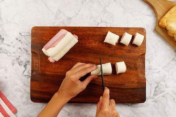 How To Make Pinwheel Sandwiches? - FattyCrab